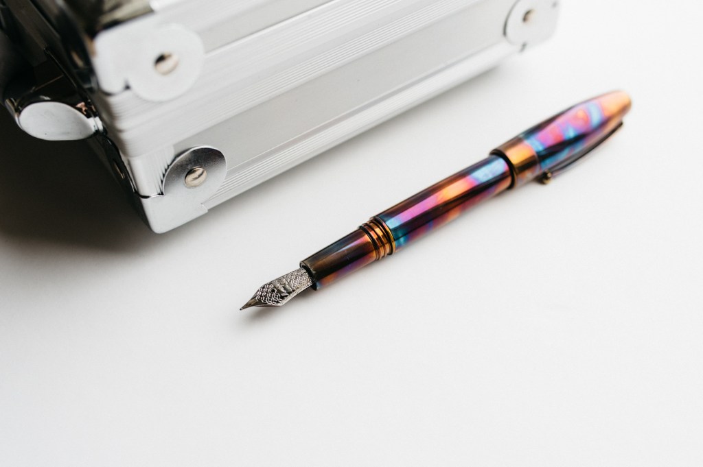 Hands on + GIVEAWAY – Montegrappa Blue Blazer Fountain Pen – edjelley ...