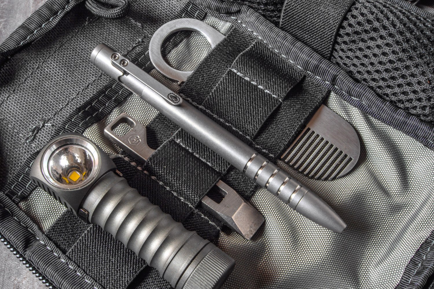 Urban Survival Gear TiScribe Mini Titanium Bolt Action Pen Review ...